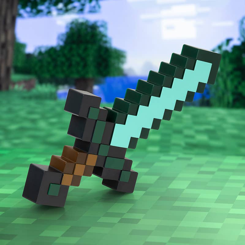 Minecraft - Diamond Sword Light – Kryptonite Character Store
